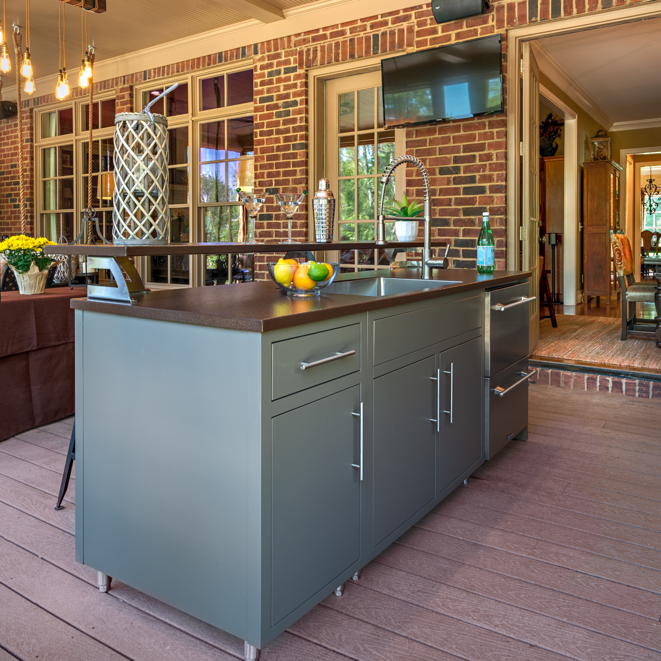 Challenger Designs — Outdoor & Custom Kitchens & Grill Carts ...