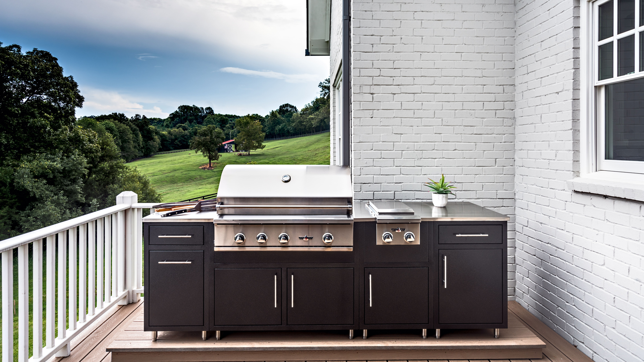 Challenger Designs — Outdoor & Custom Kitchens & Grill Carts ...